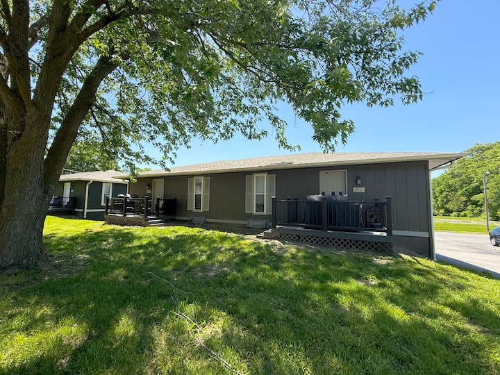 3 Or 4 Bedroom Stonegate Home #5 - Columbia, MO