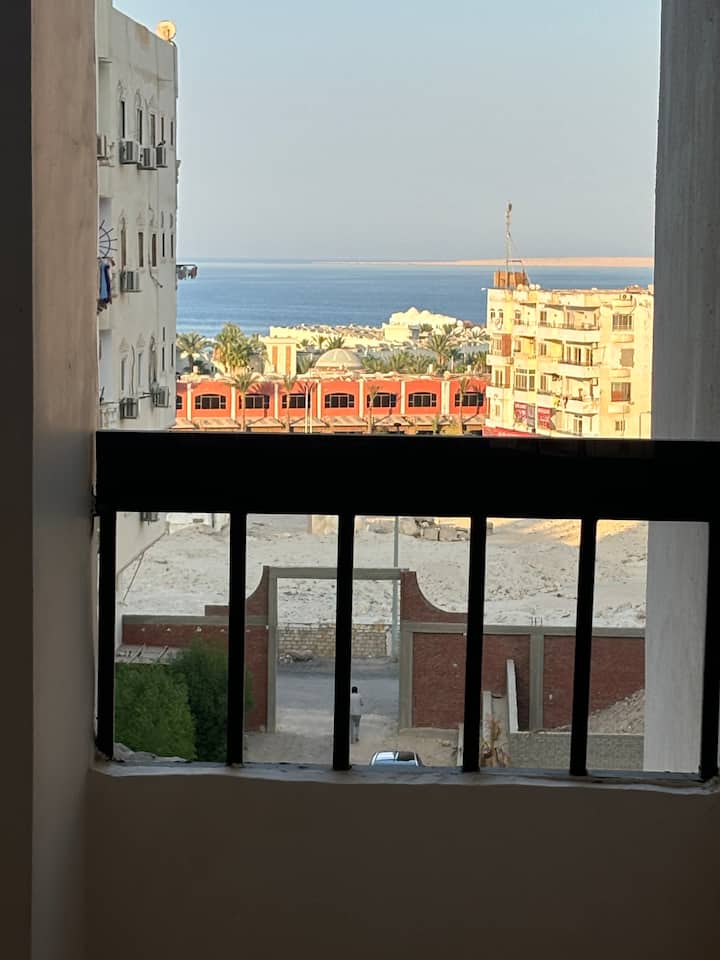 Cozy Home Looking At The Red Sea - Hurghada
