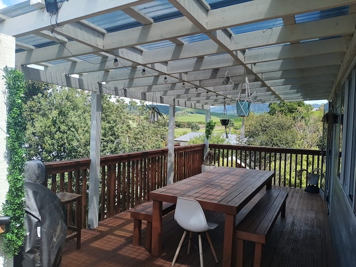 Awesome Raglan Family Beach House - Raglan