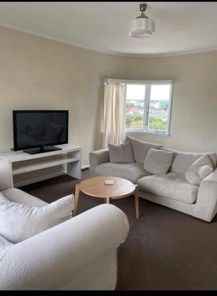 Queen Room Takapuna - Auckland