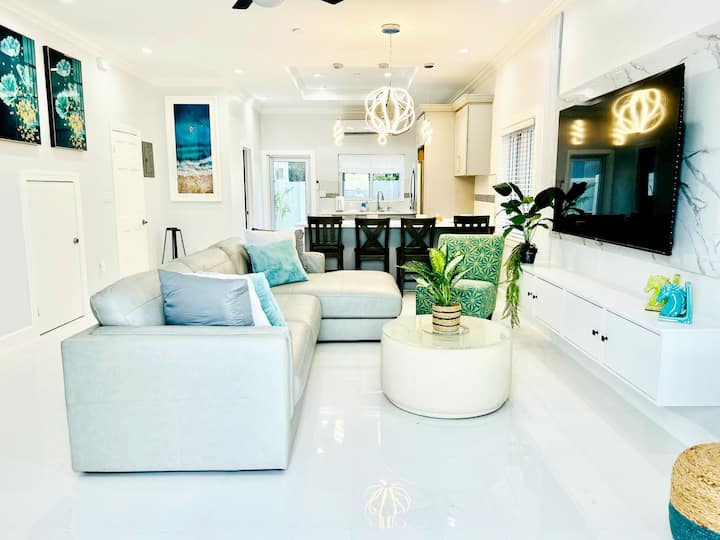 Private Pool Island Retreat. - Nassau