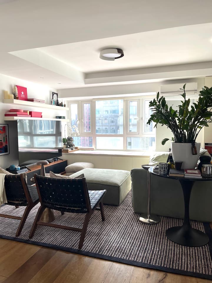 High-floor Modern Mid-levels Gem - Hongkong