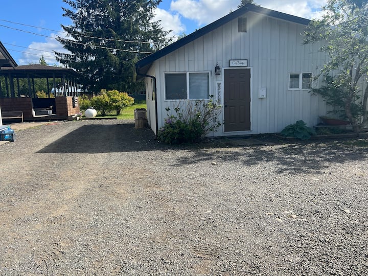 Evergreen Cottage - Forks, WA