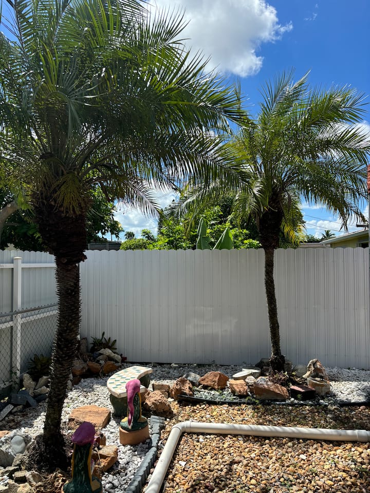 Relax!  Regroup!  Re-energize! Smoke-free! - Miramar, FL