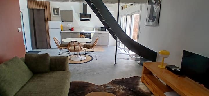 Appartement Refait à Neuf Dans Belle Longère - Belz