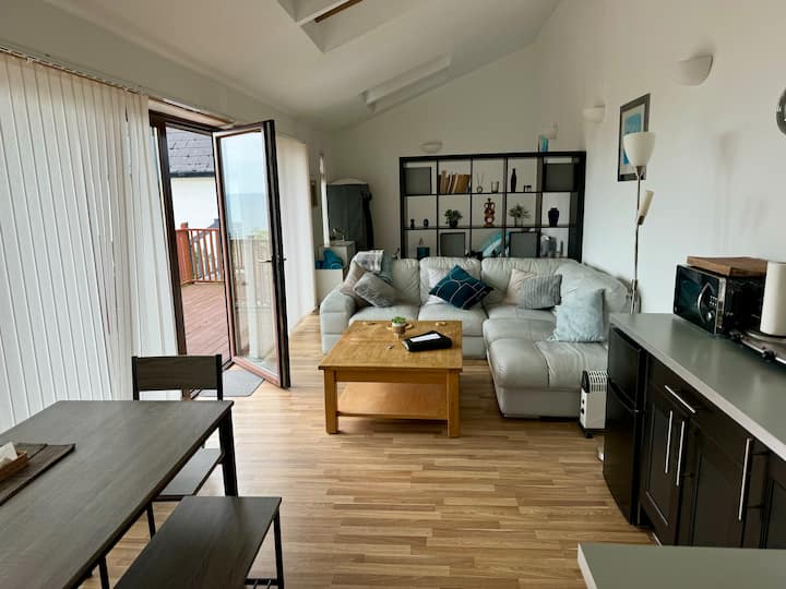 Studio With Spectacular Views! - Lyme Regis