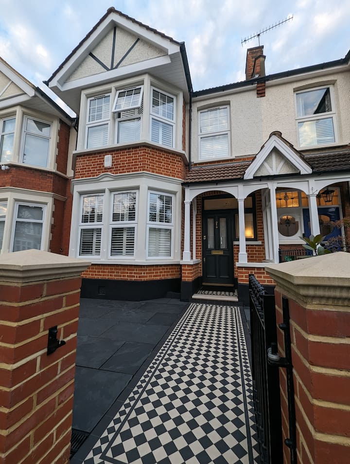 Wanstead Home From Home - Ilford