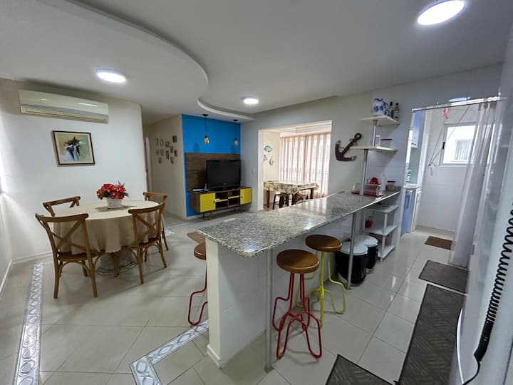 Quadra Mar Na Rua 1700 Sem Churrasqueira C/garagem - Balneario Camboriú