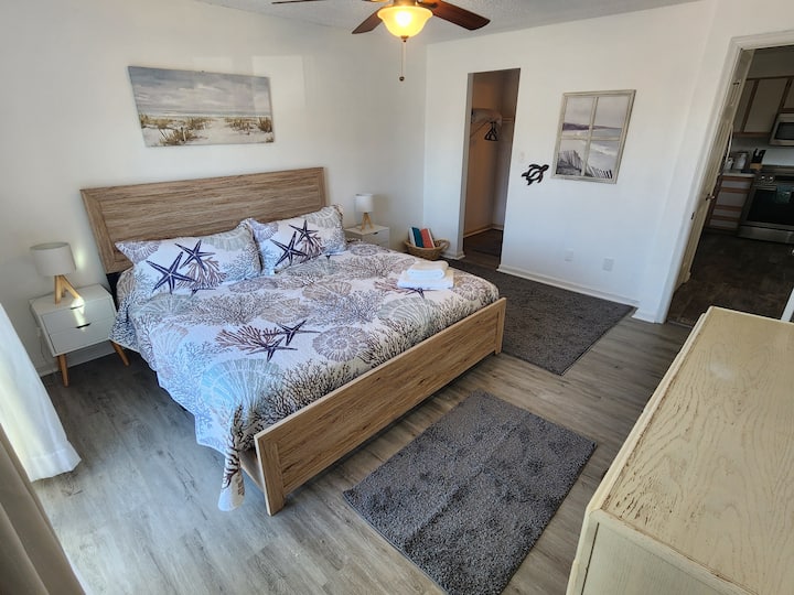 Salty As A Beach - Pet Friendly With Hot Tub - Southern Shores