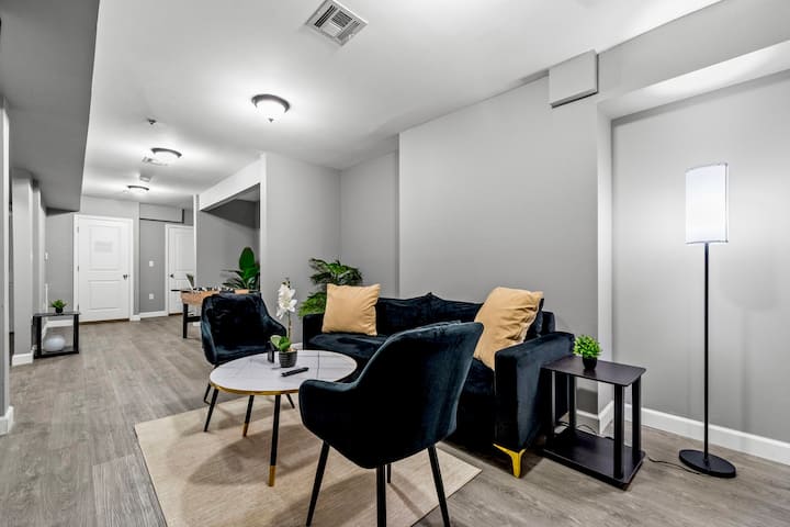 Modern 2br: King Suite+free Parking (30min To Nyc) - Liberty Park, Newark