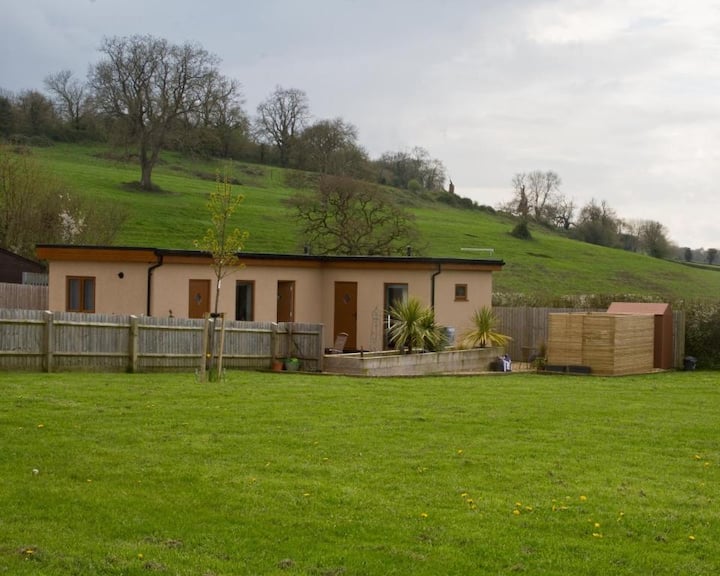 Mystique Barn 2 Bedroom Barn - Bristol