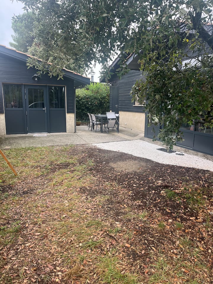 Agréable Maison Au Bord Du Lac - Lac d'Hourtin