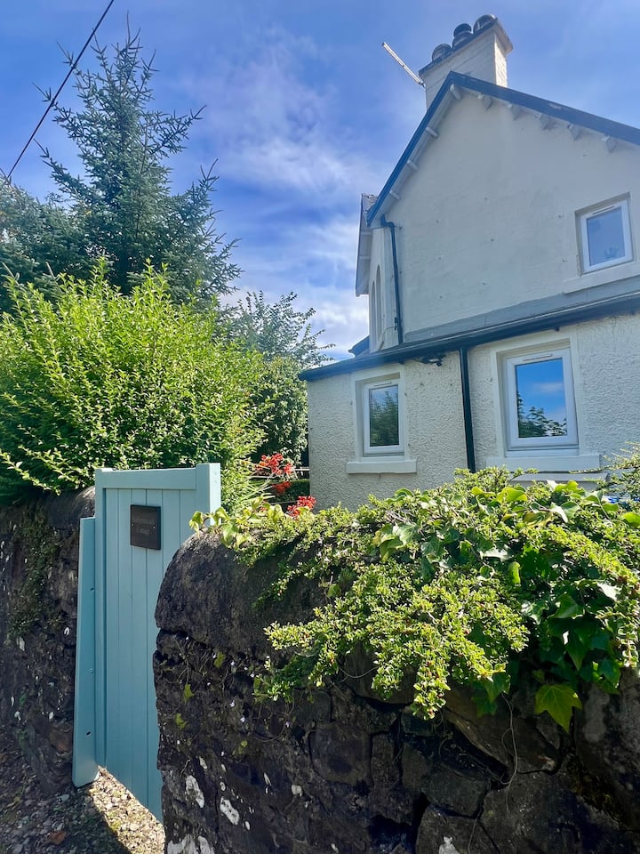 Ballymenoch Cottage In Cardross - Helensburgh