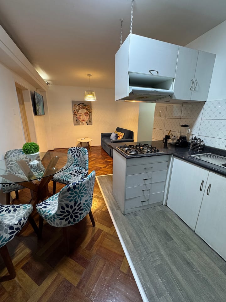 Central Apartment In Jesús María For 6 - Perú