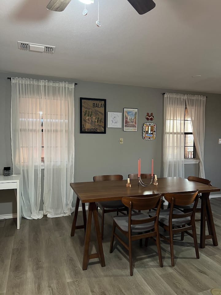 Casa Catalina 1 - Granbury, TX