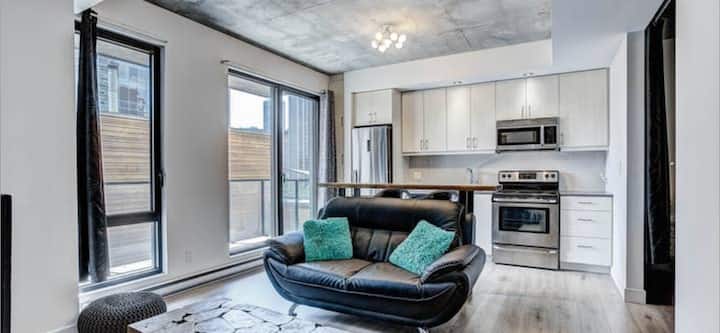 •	Modern & Cozy Apartment - モントリオール