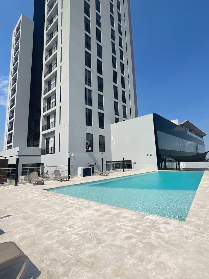 Luxurious Tower 3 Bedrooms+pool+gym+free Park. - Monterrey