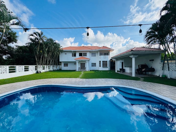 Casa Cascada Caribe - Honduras