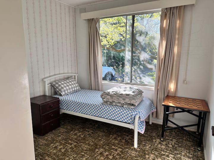 Vermont Small Room2 - Australia