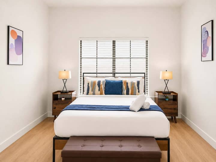2br | 2 Pools, Jacuzzi & Arcade | Cozysuites - Chandler