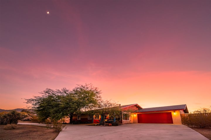 Cozy Retreat With Amazing Desert Views - Joshua Tree National Park