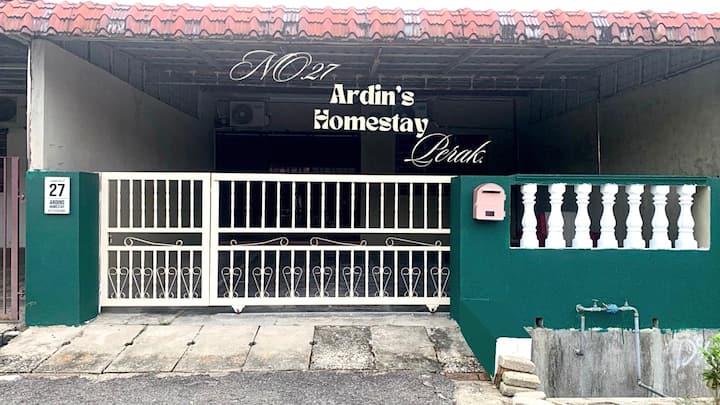 (A) Utp/uitm Graduate & Avid Traveler - Seri Iskandar