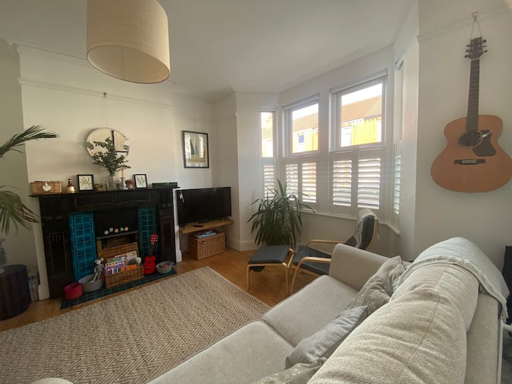 Lovely 3 Bedroom Victorian Terrace - Northampton, UK