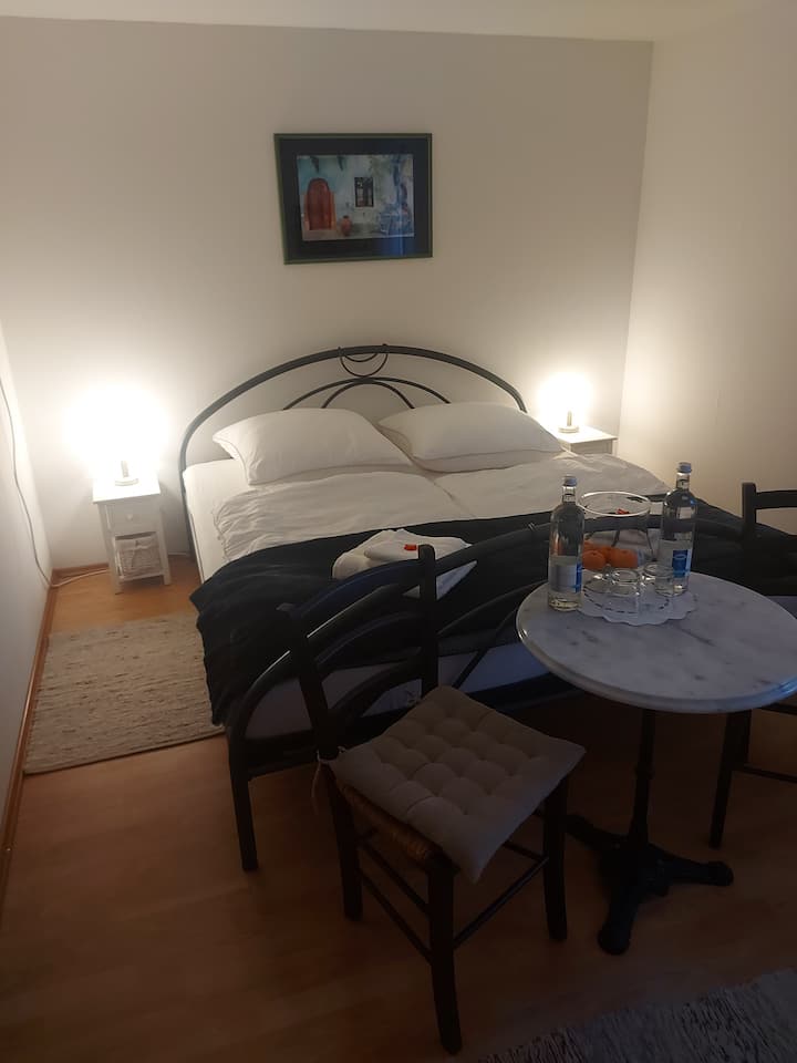 Kleines Zimmer Mit Eigenem Bad - Halle (Saale)