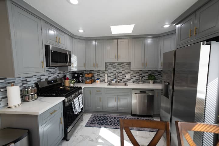 Charming Sanctuary Near Monterey Bay & Carmel - Monterey Bay, CA
