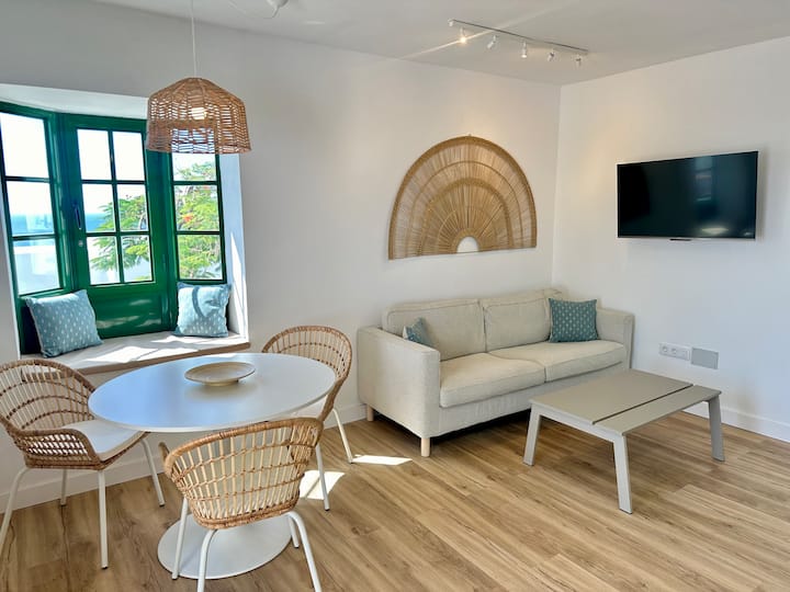 Casa Diego: Nuevo, Con Piscina Y Vistas Al Mar - Puerto del Carmen