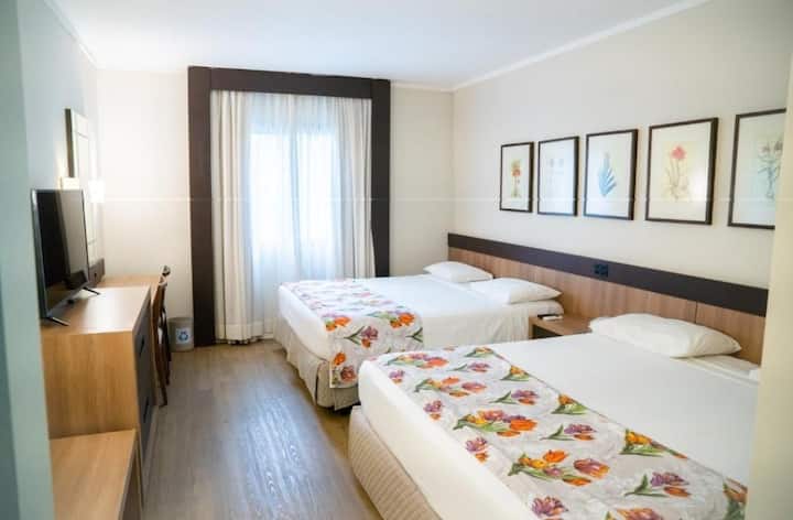 Hospedagem E Parque Aquático - Foz do Iguaçu