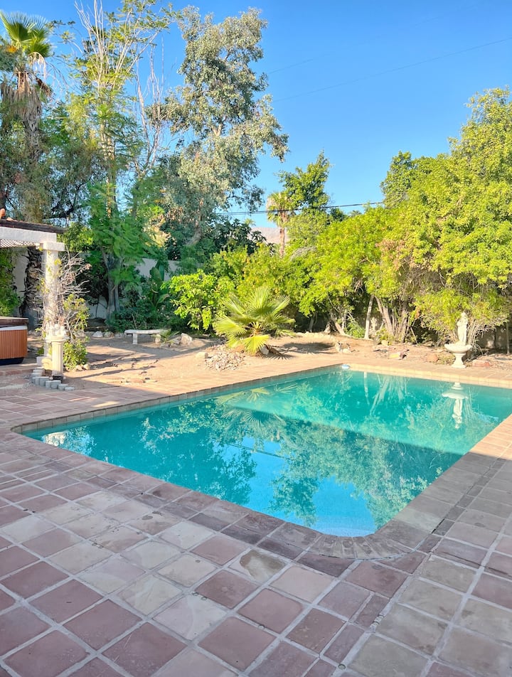 Private Desert Getaway With Pool, Spa, & Mini-golf - Palm Desert, CA