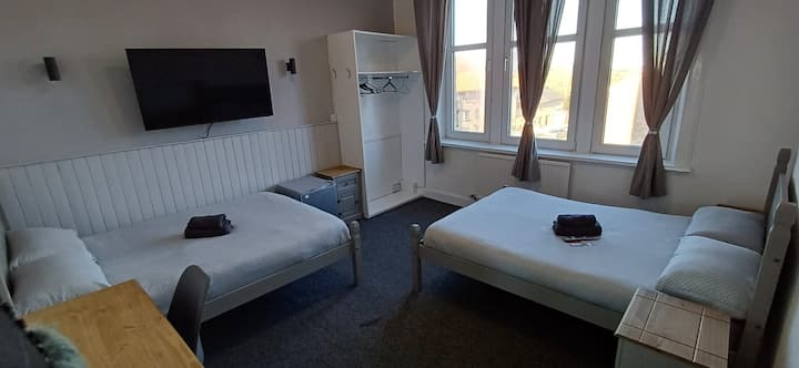 Royal 1a Family Room Kelty, Fife.great 4 Edinburgh - Kinross