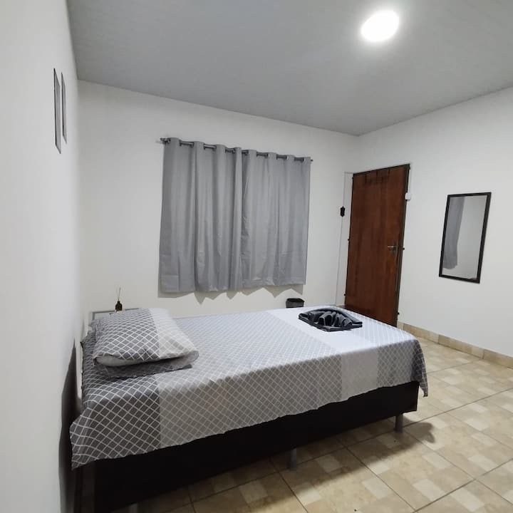 Hospedagem 01/quarto Individual (01 Pessoa) - Uberlândia