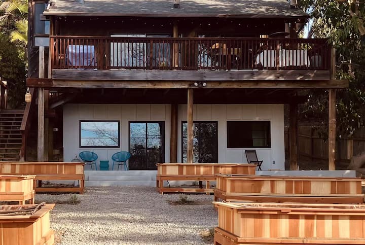 Charming Peaceful Coastal Retreat - Encinitas, CA