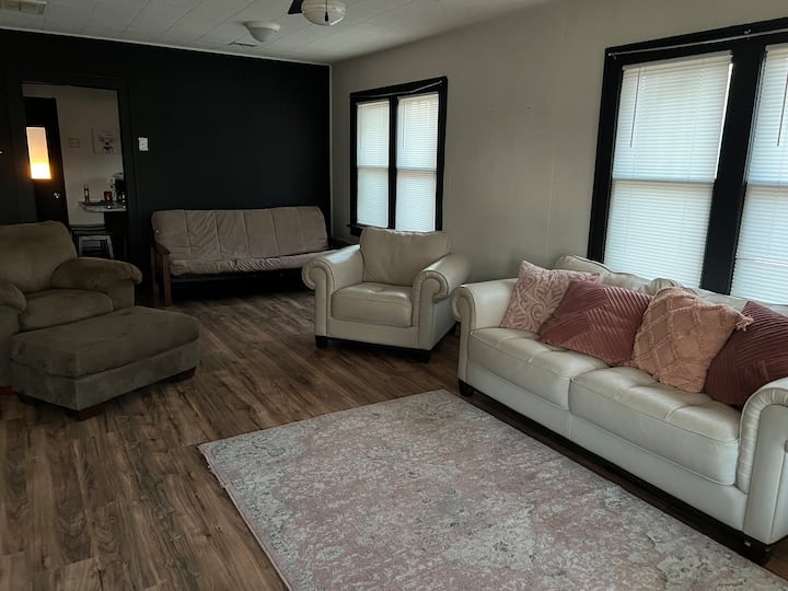 Quiet House With Pretty Views - Lake Altus-Lugert, OK