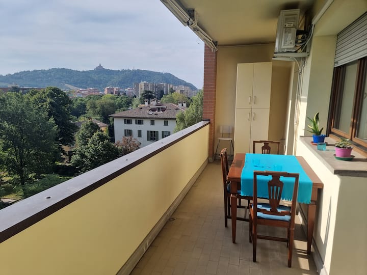 San Luca Terrace View (Long Term Rental) - Bologna