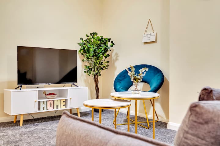 Cozy & Spacious West London Flat-15 Min Paddington - Hayes