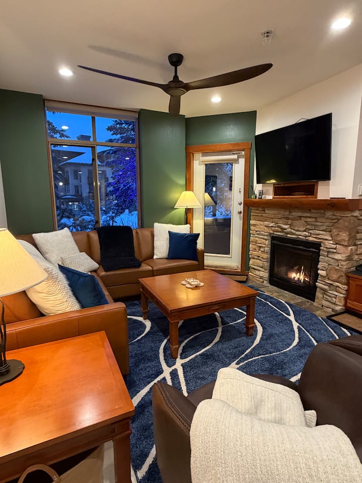 Snø Hus 
Powderhorn #103
In Solitude Village - Solitude, UT