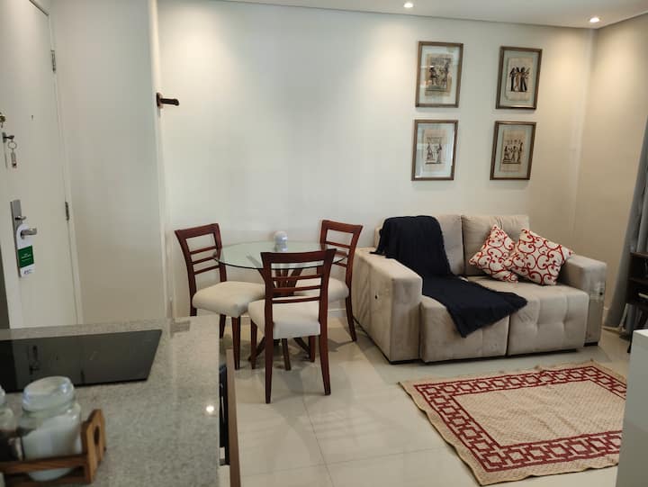Flat Sto André C/ Lavaeseca,geladeira,forno Efogão - Santo André