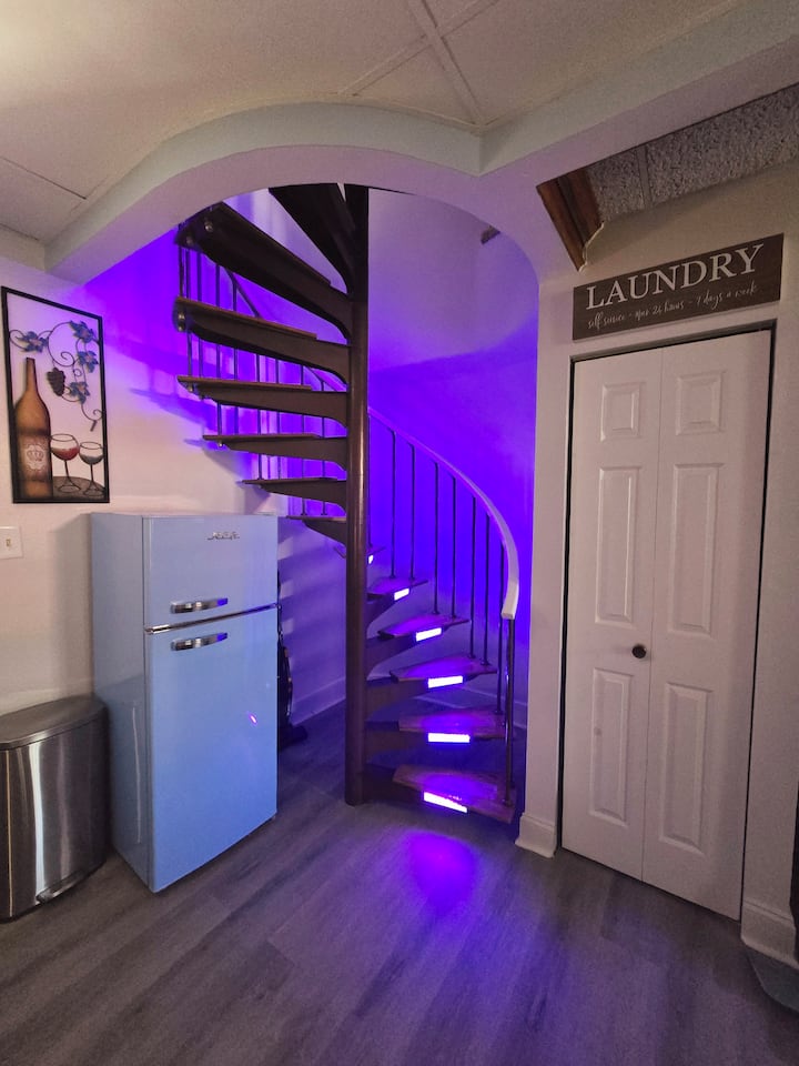 Historic Frederick Townhouse W/ Parking - Frederick