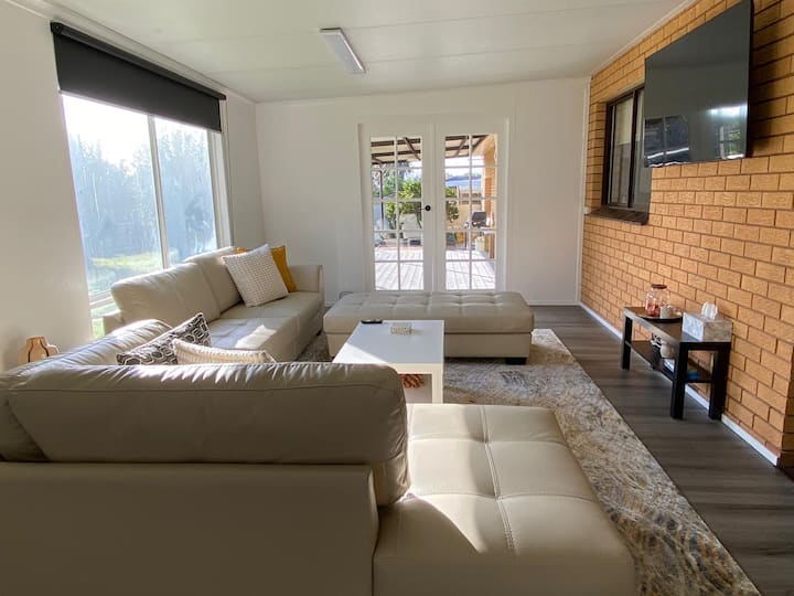 Spacious Home In Wagga. - Wagga Wagga