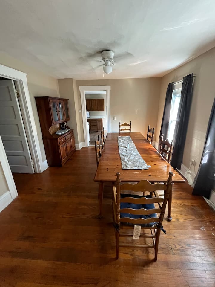 (G4) Large 2 Bdrm Apartment - Liverpool, NY