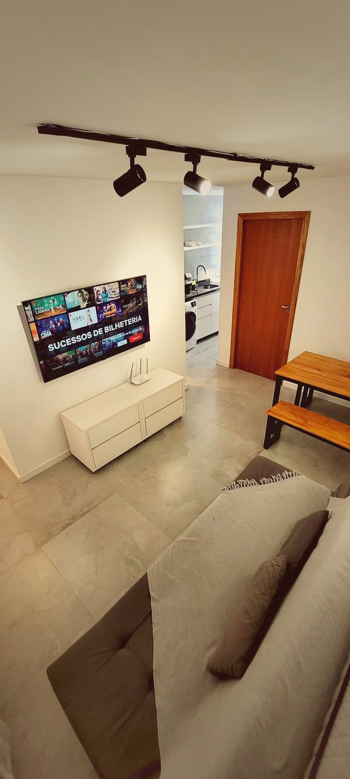 Apt Com Garagem A 600m Da Praia E Roda Gigante - Balneário Camboriú