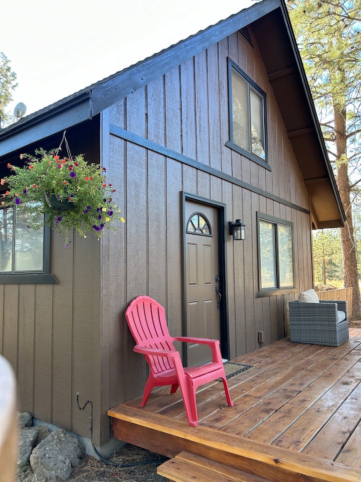 Clover Cabin - Sisters, OR