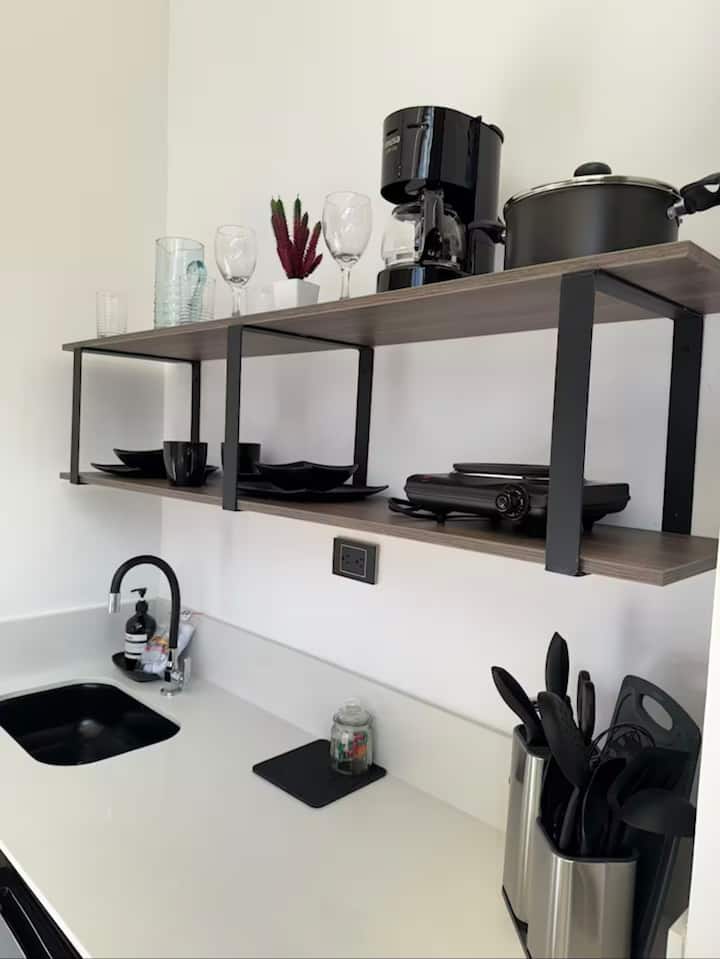Cozy Stay With & Fast Wi-fi In Prime Location - Medellín