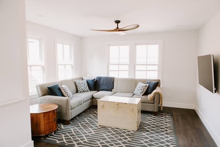 Perfect Downtown Carriage House - Walkable! - Indianapolis, IN