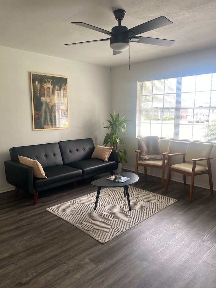 Comfy Getaway + 9 Min Img! Close To Beaches & Fun - Longboat Key