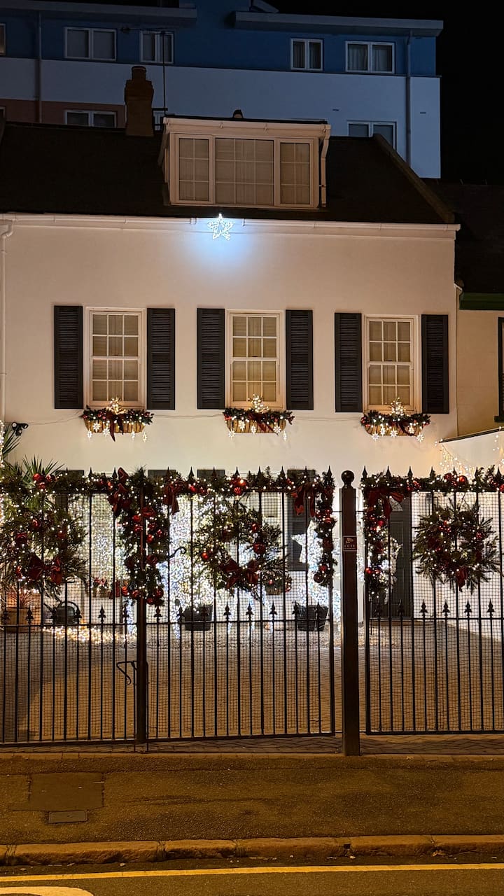 Townhouse In St Helier - Jersey