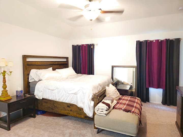 Spacious Family Retreat - Ideal For Work Or Play - Richmond, TX